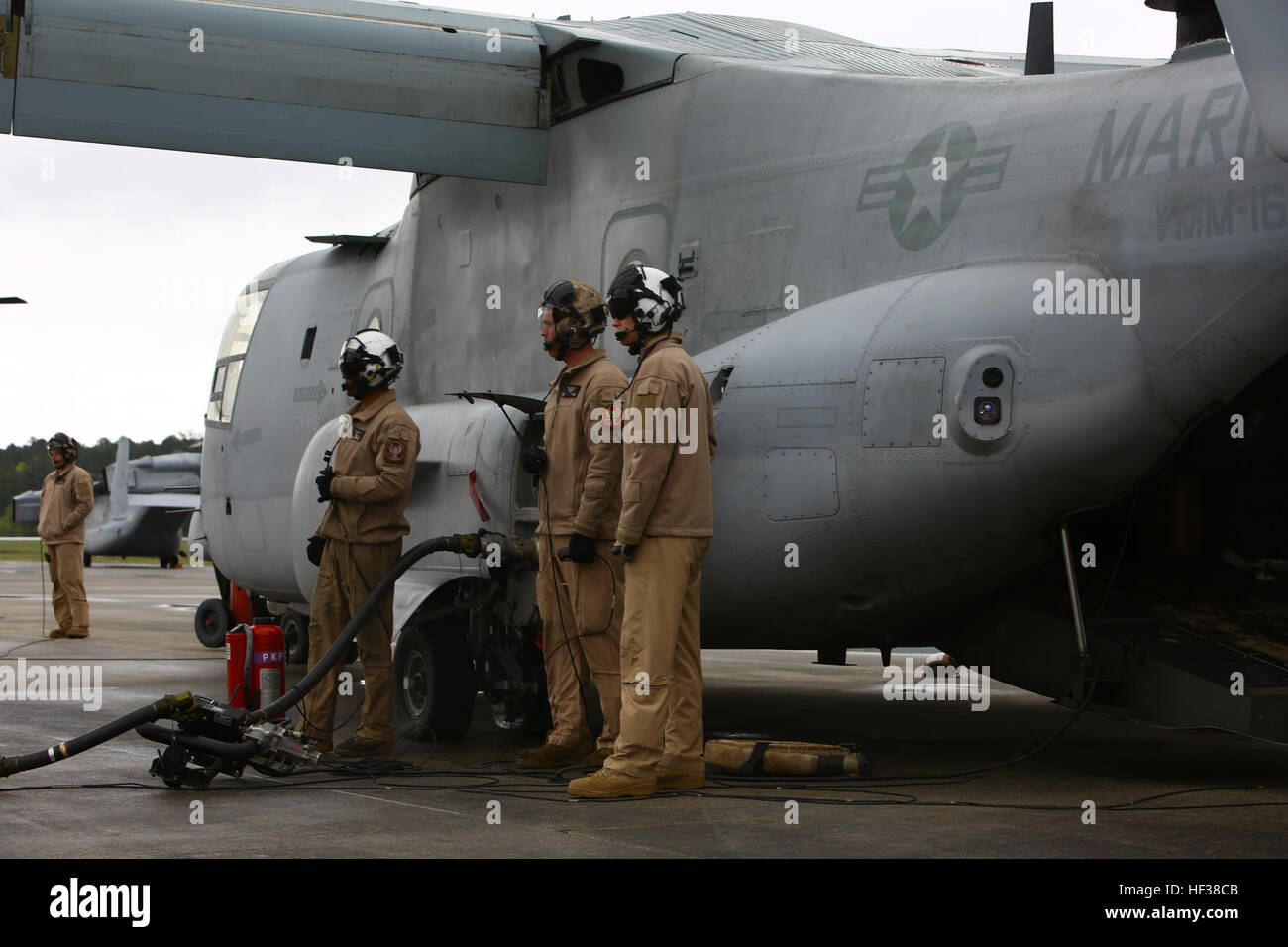 U.S. Marines with Marine Medium Tiltrotor Squadron (VMM) 162 ...