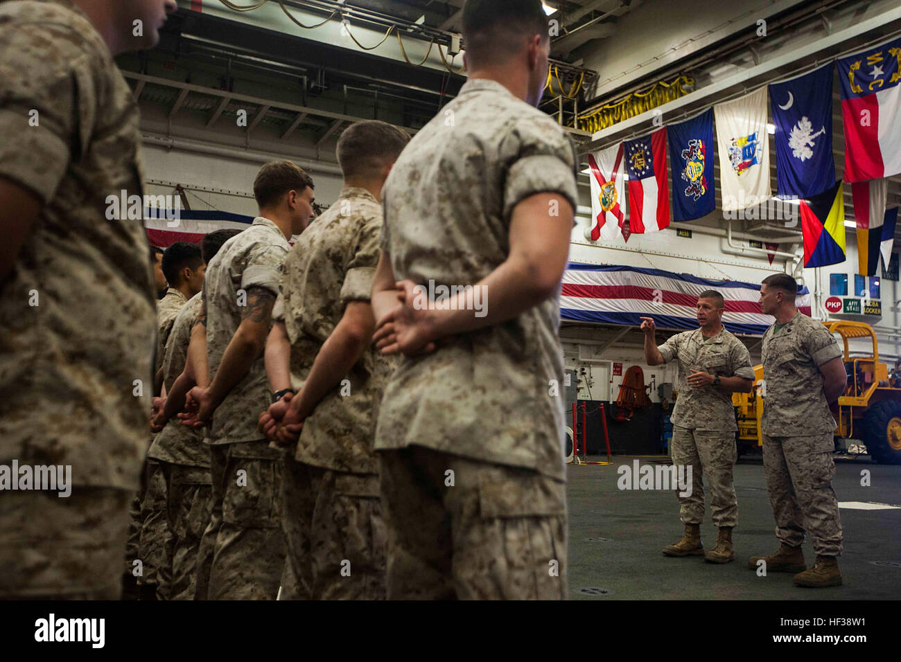 22nd marine expeditionary unit meu commanding officer hi-res stock ...