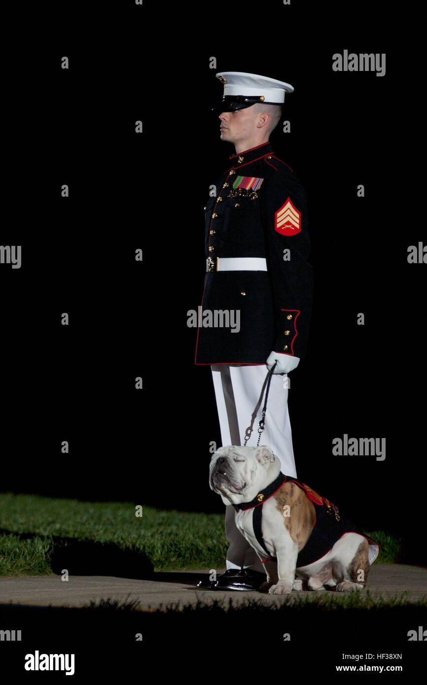 U.S. Marine Corps Sgt. Eric Burchfield, Marine Corps mascot handler ...