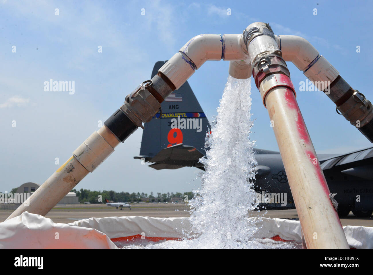 Us army water tank hi-res stock photography and images - Alamy