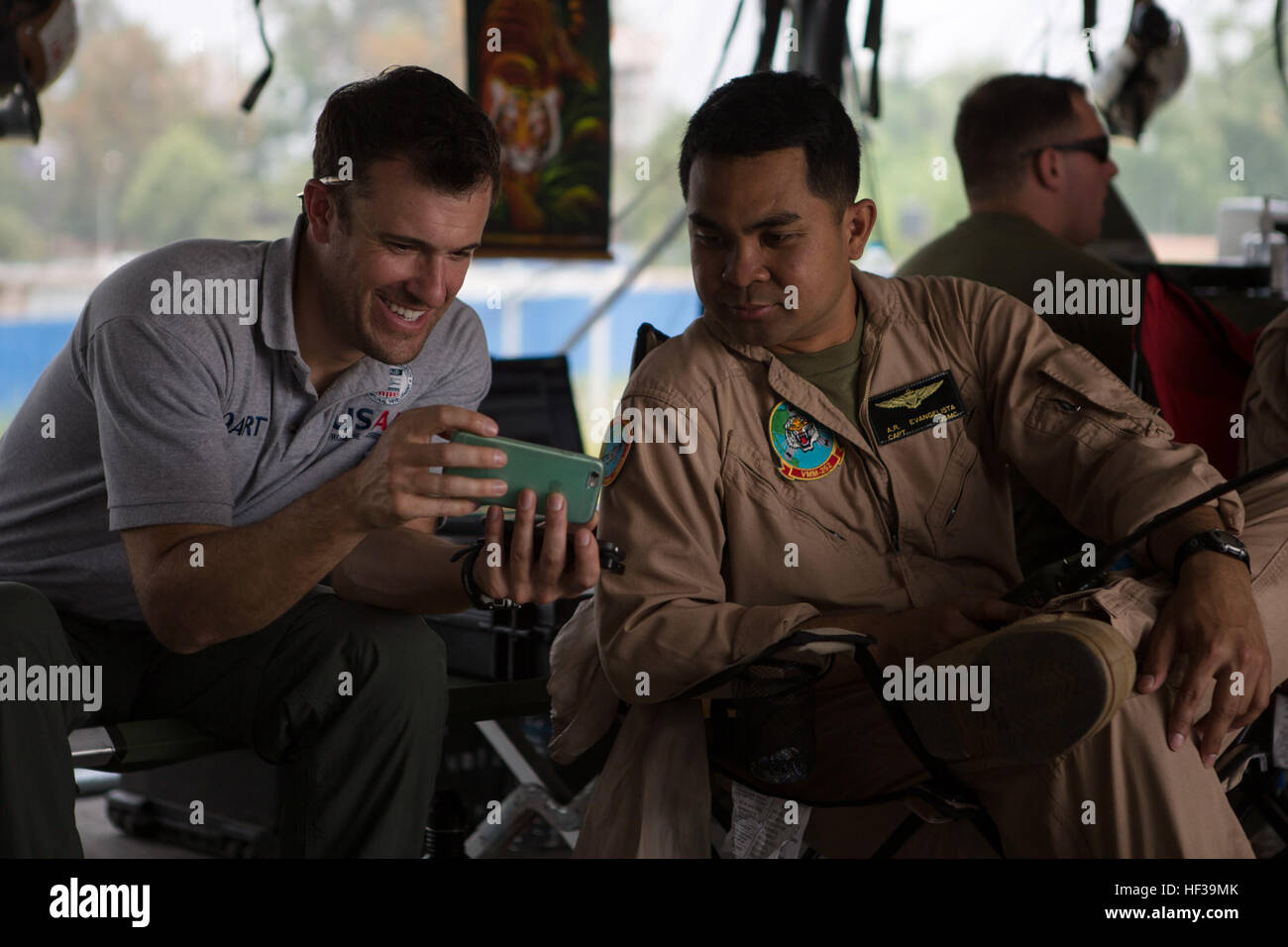 U.S. Marines with Marine Medium Tiltrotor Squadron 262 participate in ...