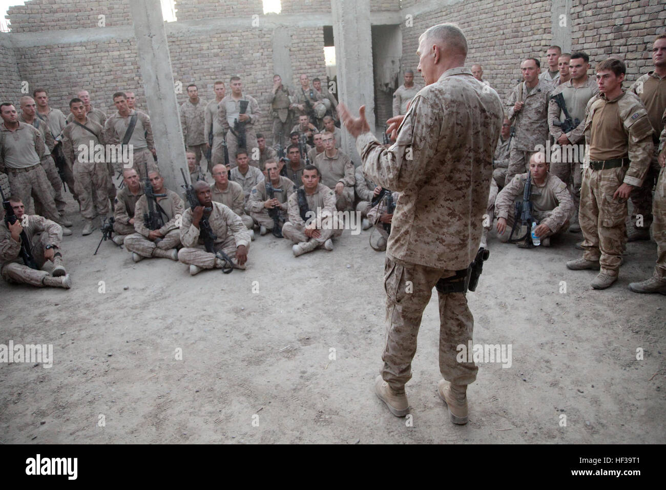 Commandant of the U.S. Marine Corps Gen. James Conway talks with ...