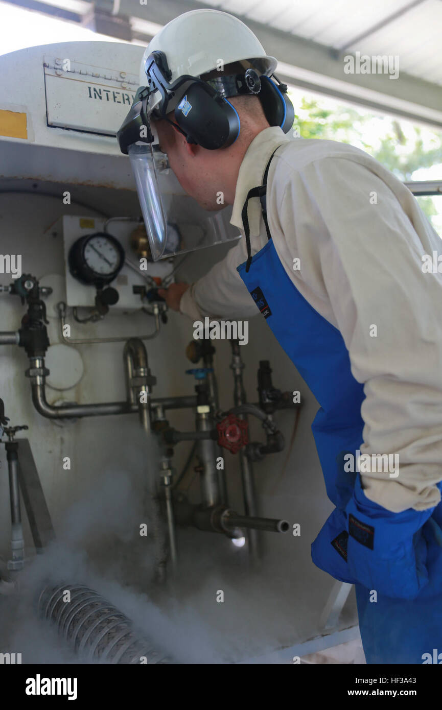 Military technical equipment hi-res stock photography and images - Alamy