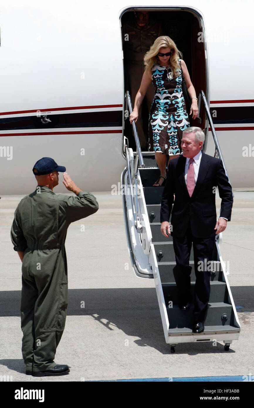 Secretary of the Navy Ray Mabus and his wife, Lynne, arrive at Kadena ...