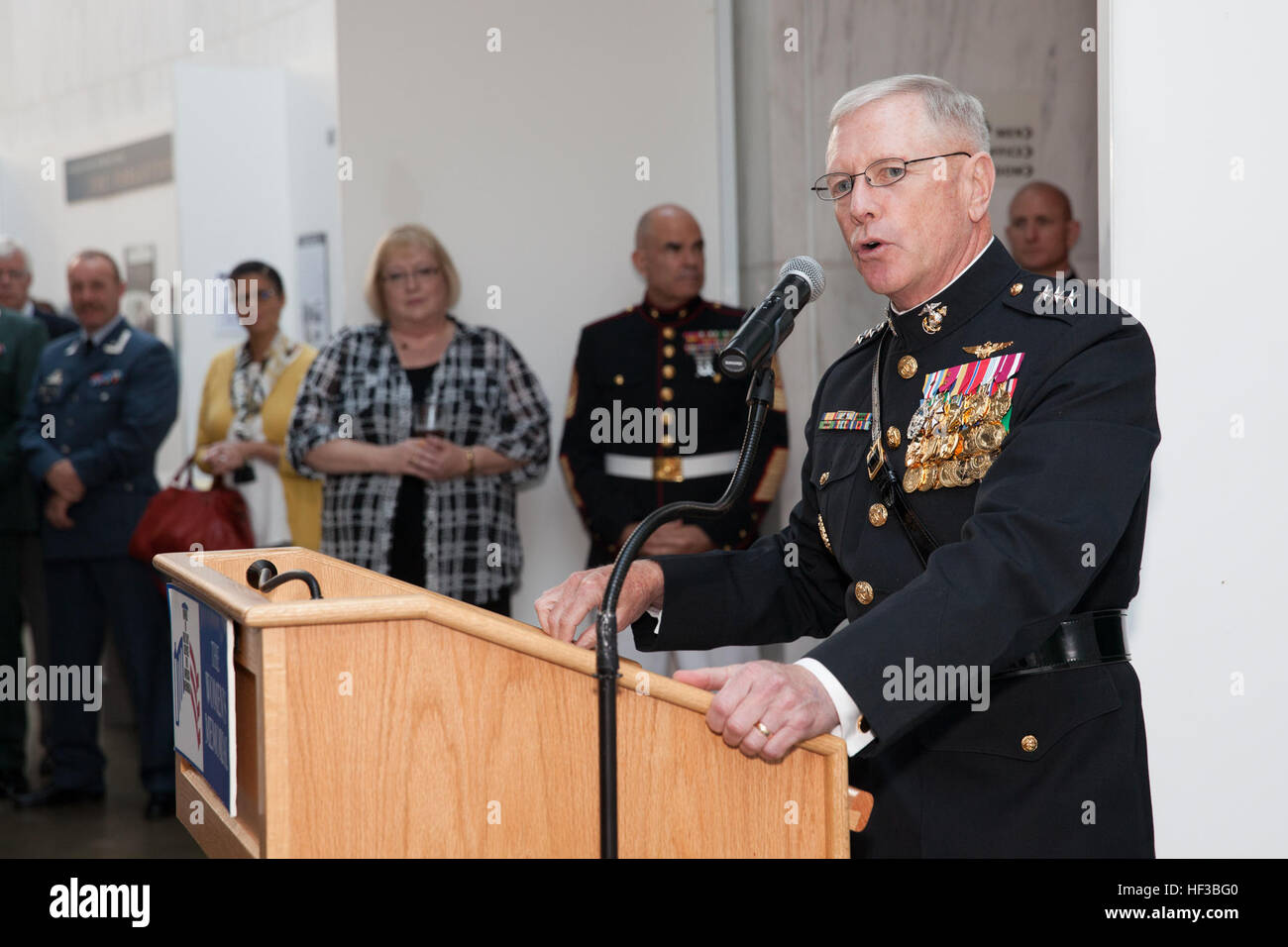 U s marine corps lt gen kenneth j glueck hi-res stock photography and ...