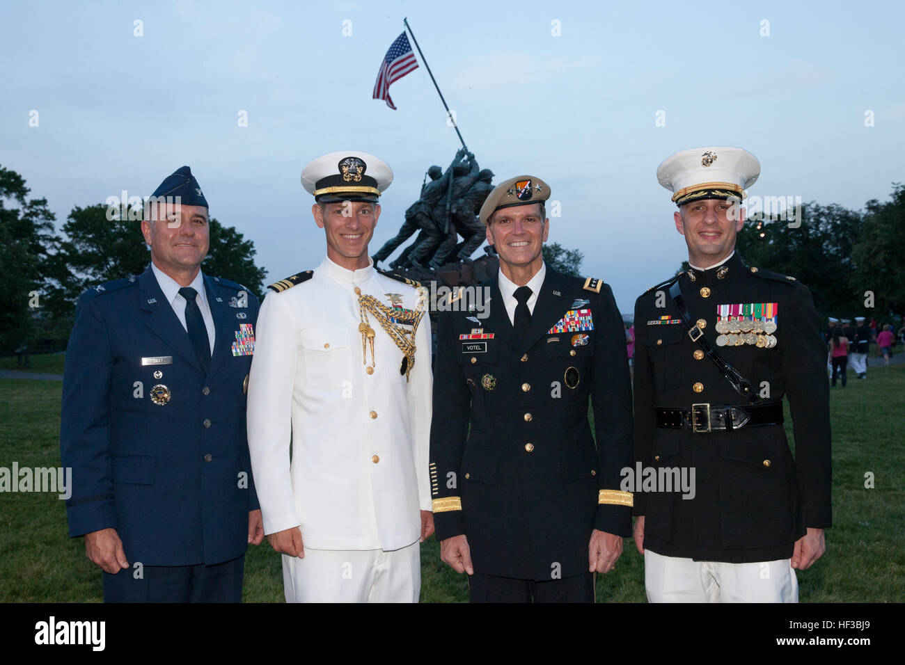U s army gen joseph l votel hi-res stock photography and images - Alamy