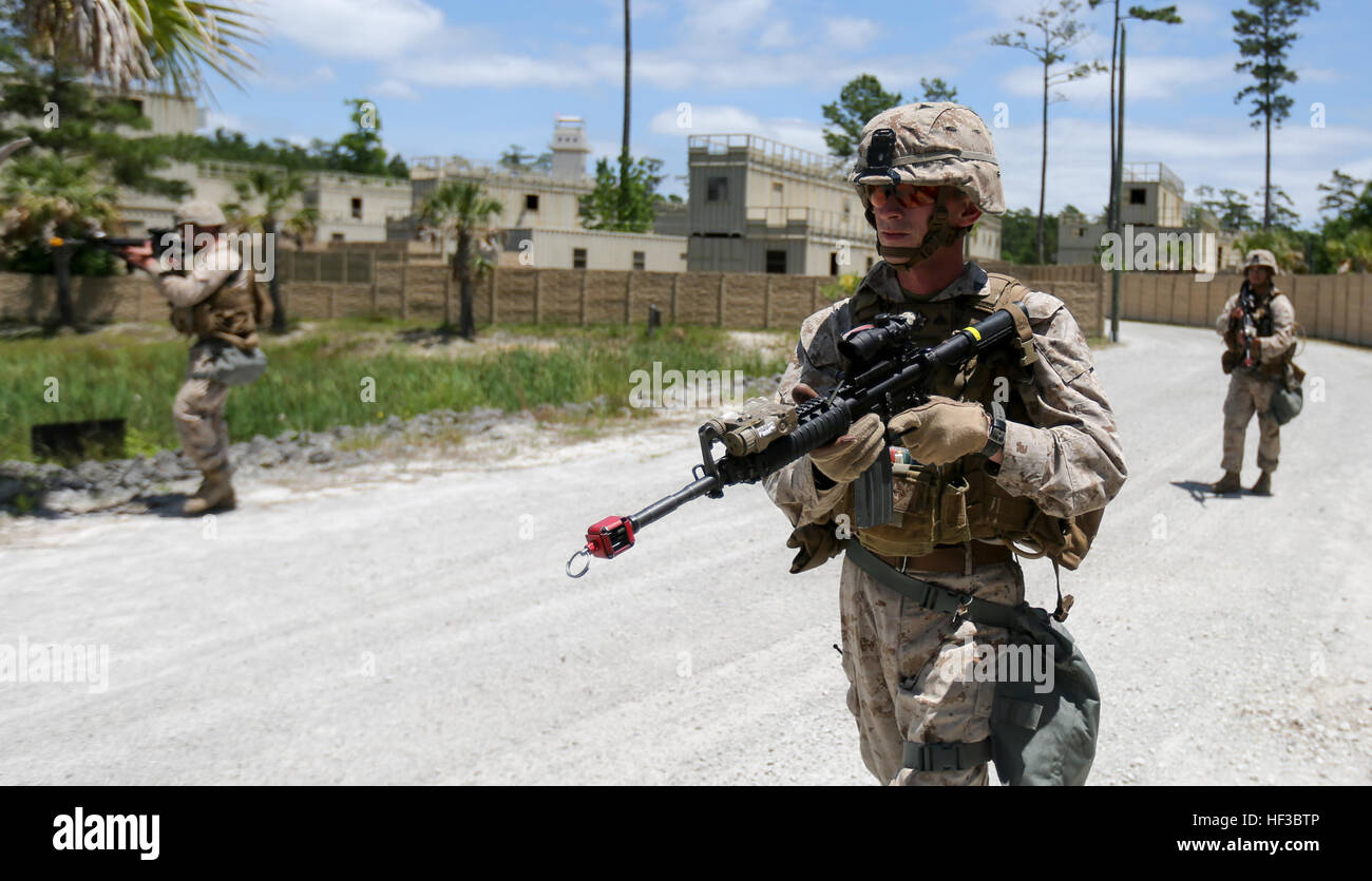Marines with Company E, Battalion Landing Team 2/6 conduct military ...
