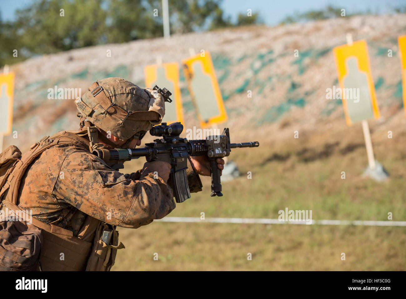 Australian defence force 1st combat regiment hi-res stock photography ...
