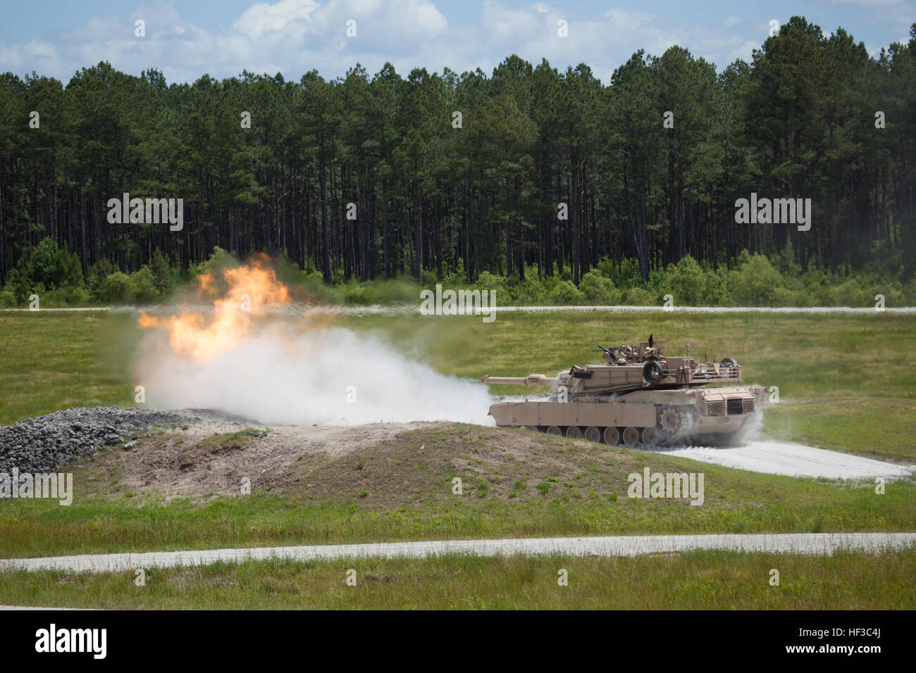 U.S. Marine Corps tank crewmen participate in Tiger Comp. VIII at the ...