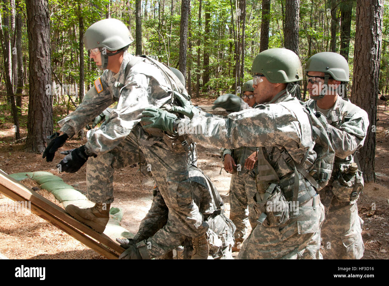 Soldiers participate in Phase One of Officer Candidate School (OCS ...