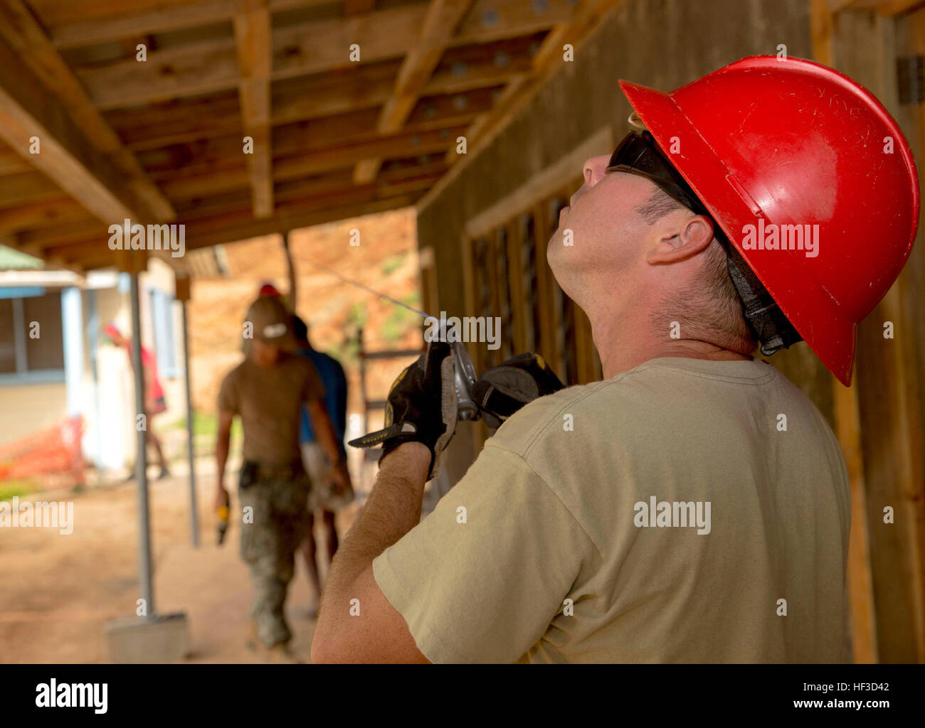 VIANI, Fiji (June 13, 2015) Air Force Staff Sgt. Kyle Flowers, from ...