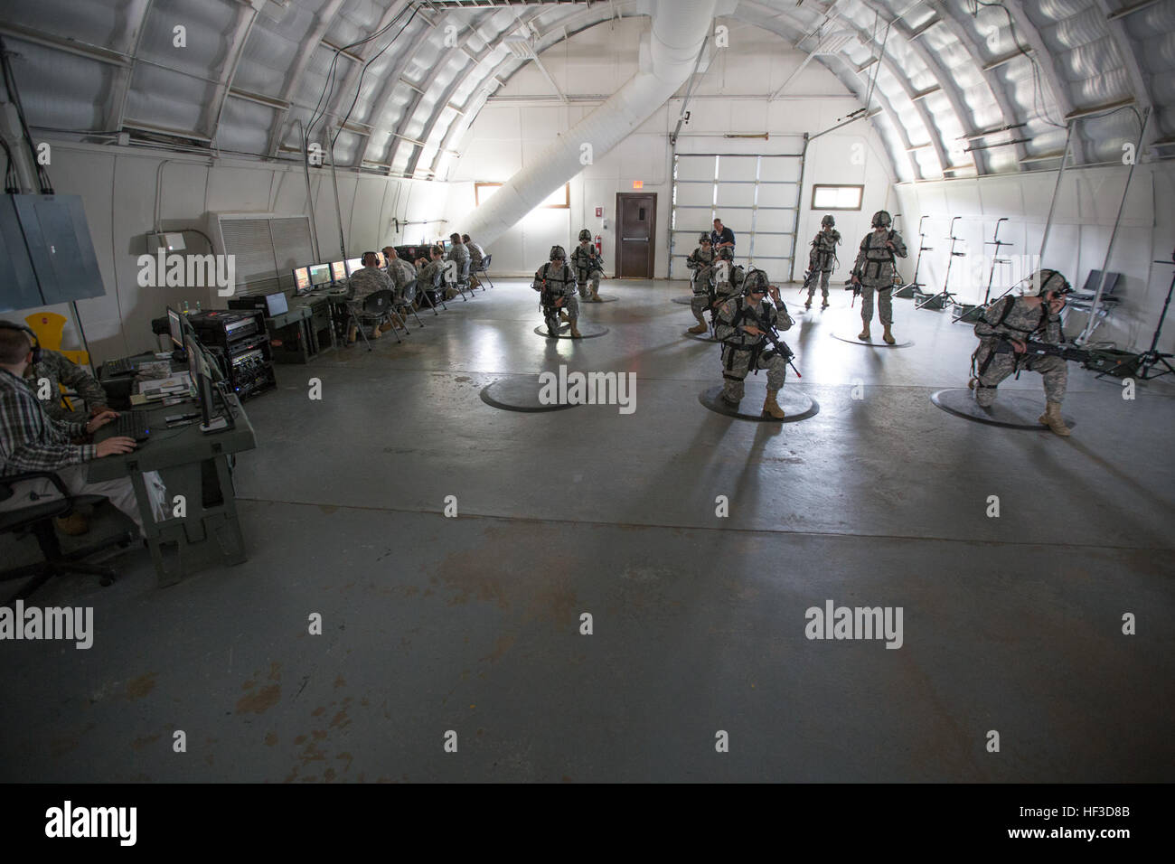 Soldiers assigned to Headquarters and Headquarters Company, 35th ...