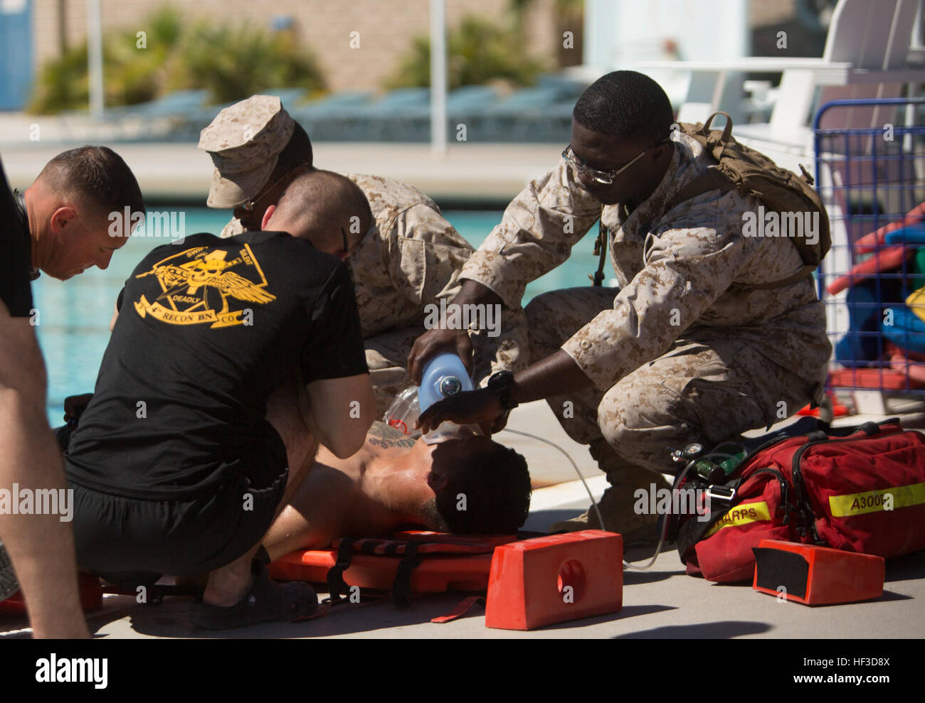 Fleet marine force reconnaissance corpsman hi-res stock photography and ...