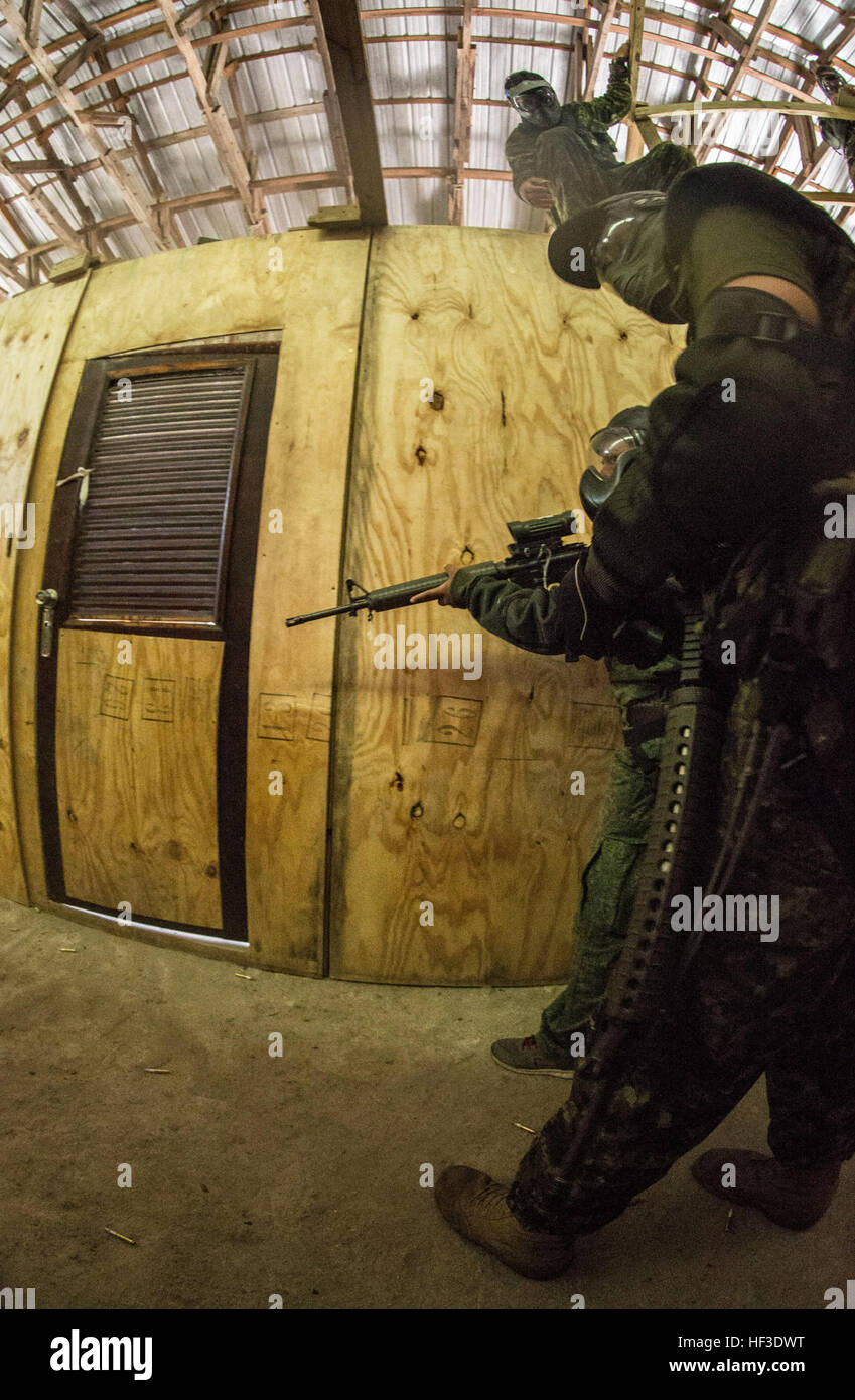 Multi-national forces practice interior urban tactics training ...