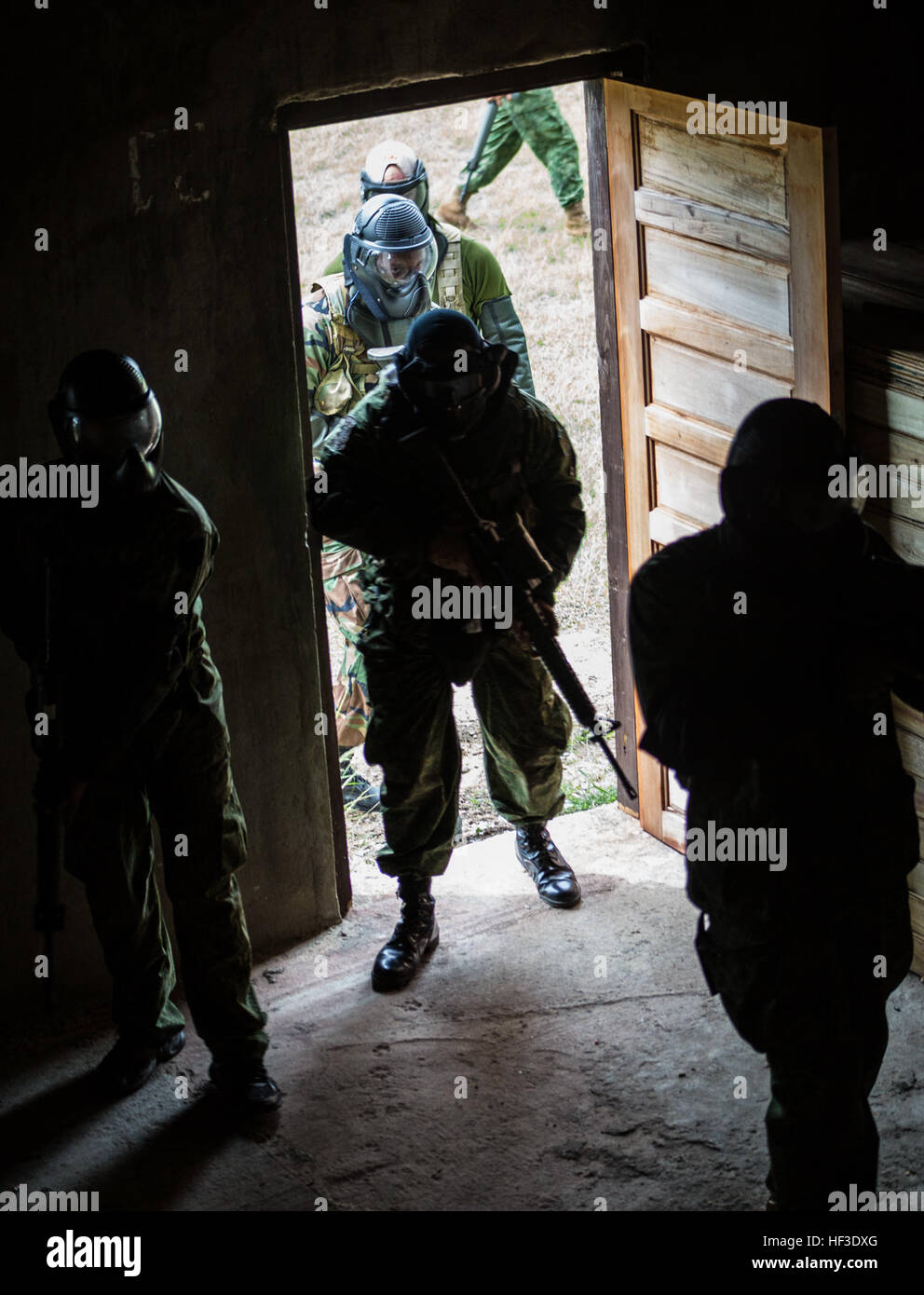 Multi-national forces practice interior urban tactics training ...