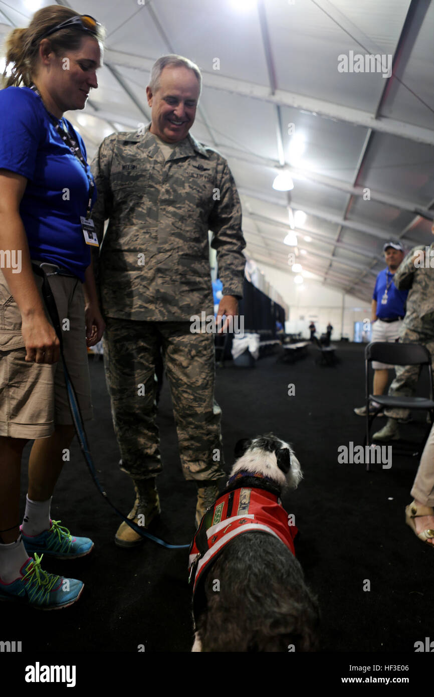 Gen. Mark Welsh, United States Air Force chief of staff, meets with U.S ...