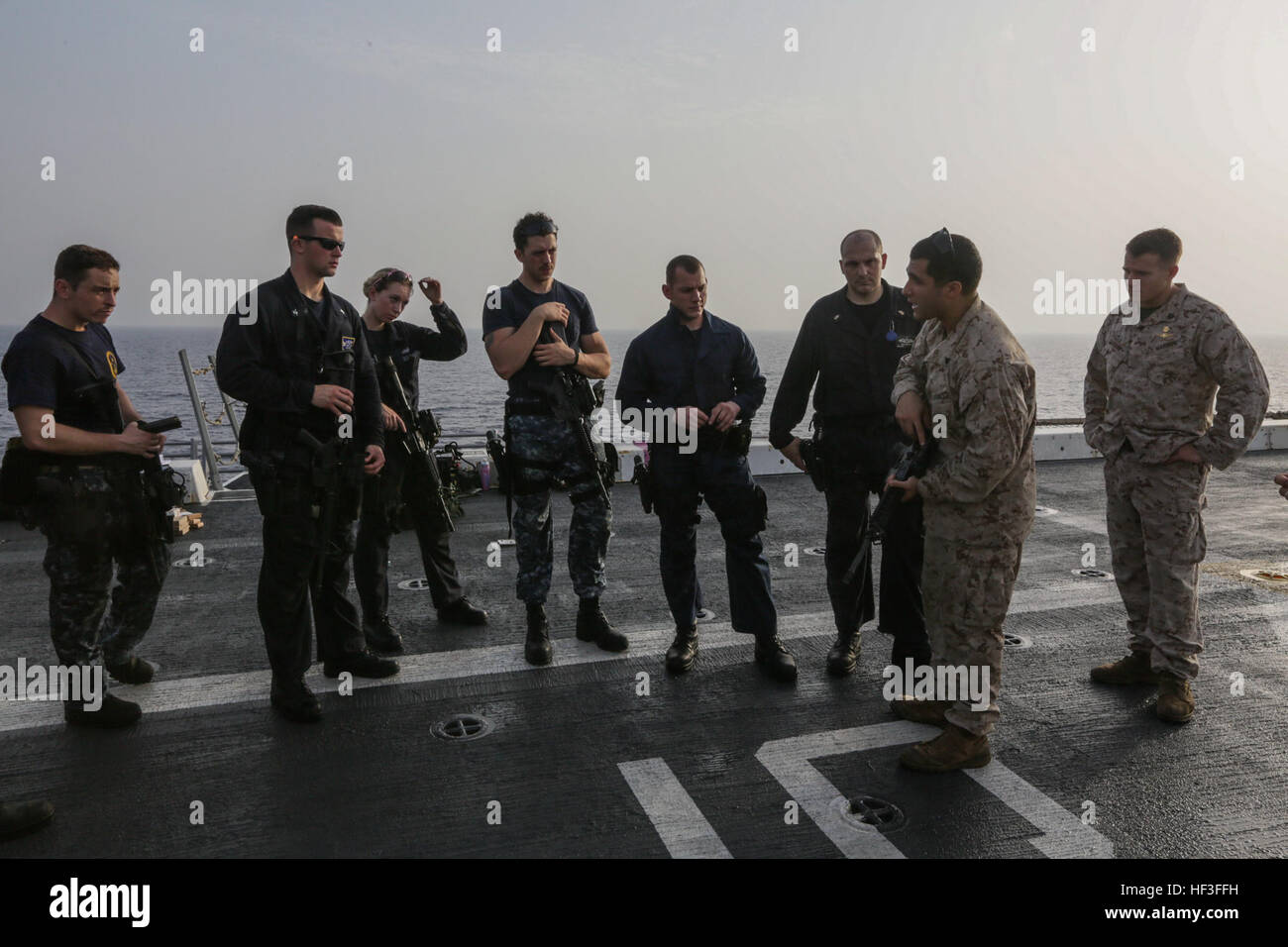 Lapd swat team hi-res stock photography and images - Alamy