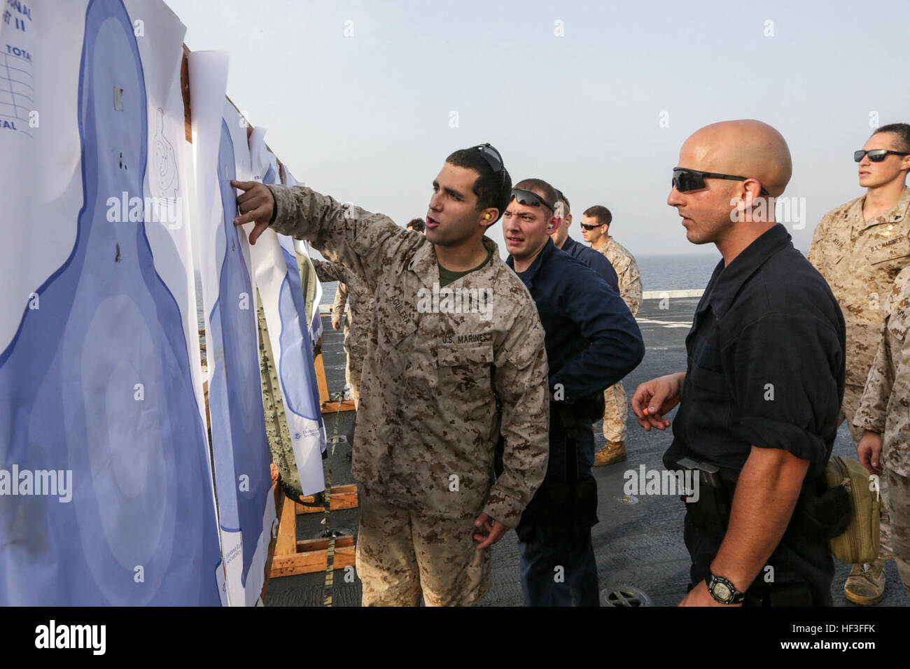 Lapd swat team hi-res stock photography and images - Alamy