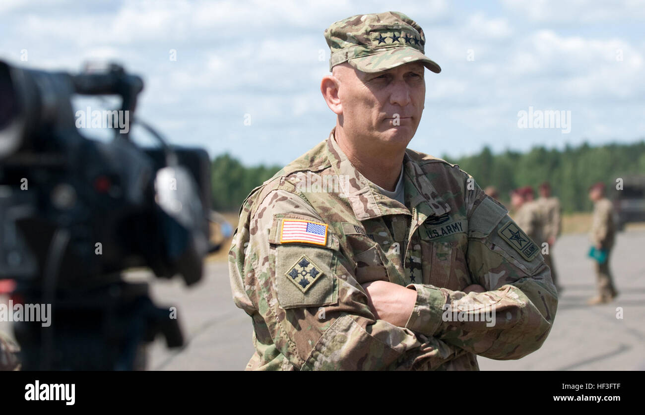 Chief of Staff-Army, Gen. Raymond T. Odierno speaks during a press ...