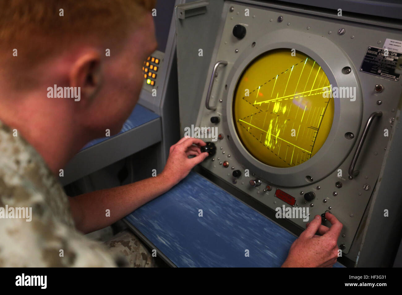 Radar monitor hi-res stock photography and images - Alamy