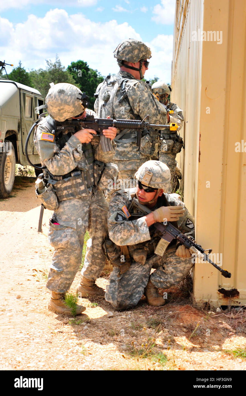 Basic security guard training hi-res stock photography and images - Alamy