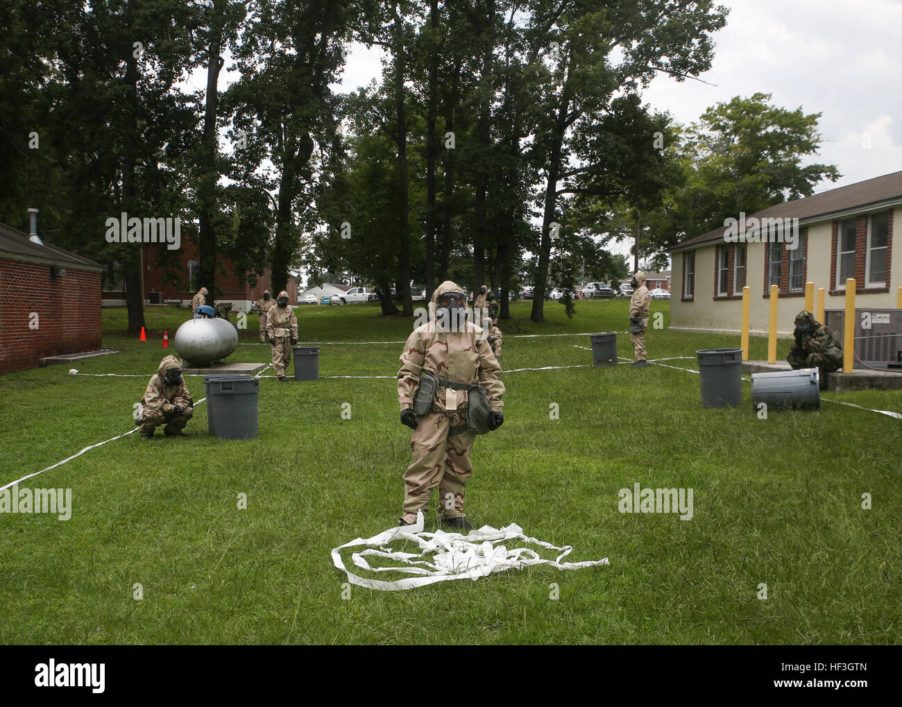 Marines with 2nd Marine Logistics Group practice setting up a ...