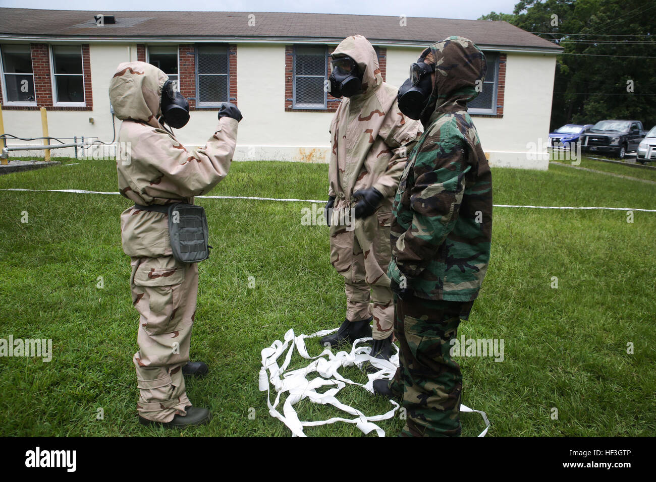 Marines with 2nd Marine Logistics Group simulate decontamination line ...