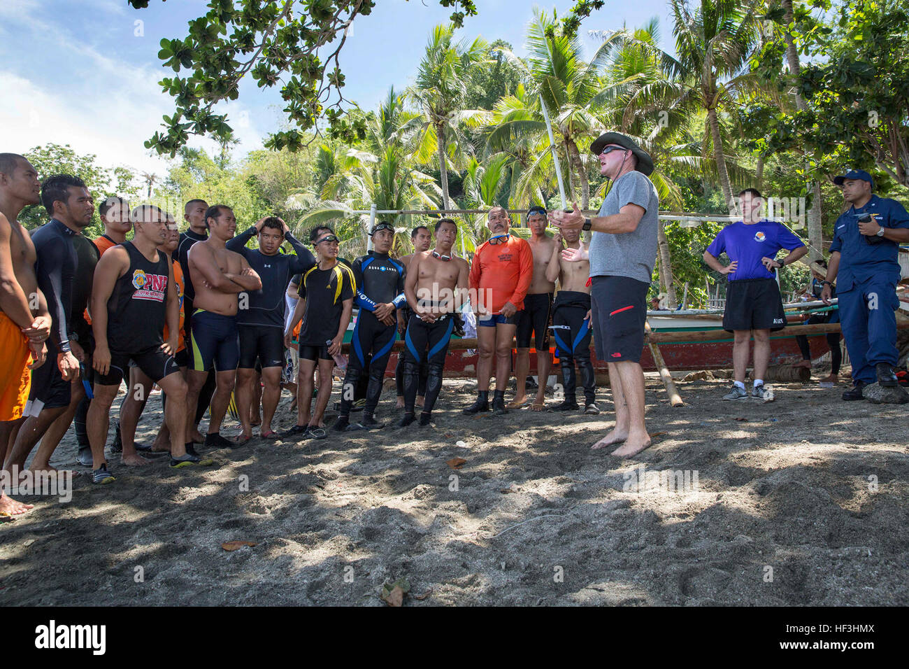 Water rescue personnel search hi-res stock photography and images - Alamy