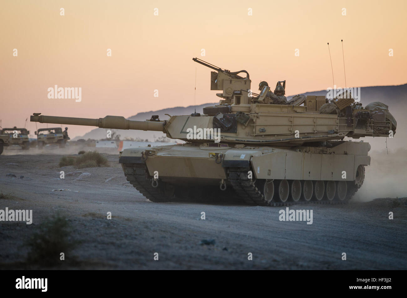 An Oregon Army National Guard M1A2 Abrams Tank from 3rd Battalion ...