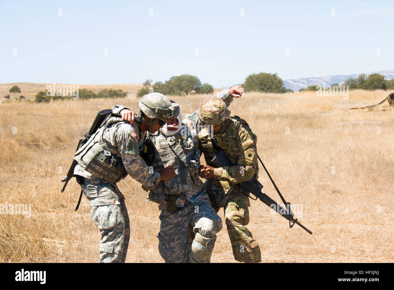 California Army National Guard Soldiers from Headquarters and ...