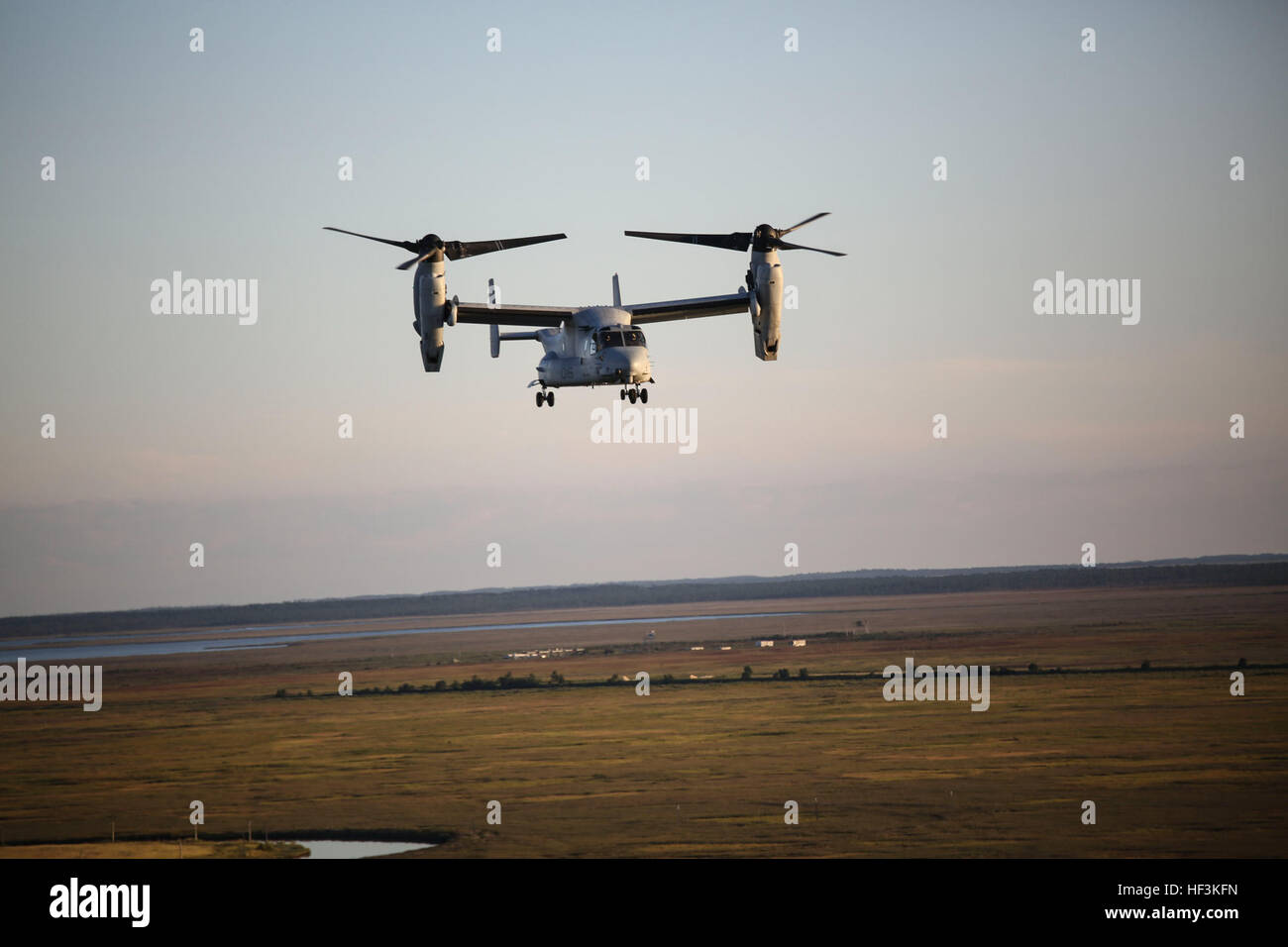 An MV-22B Osprey from VMM-365 conducts aerial maneuvers over Piney ...