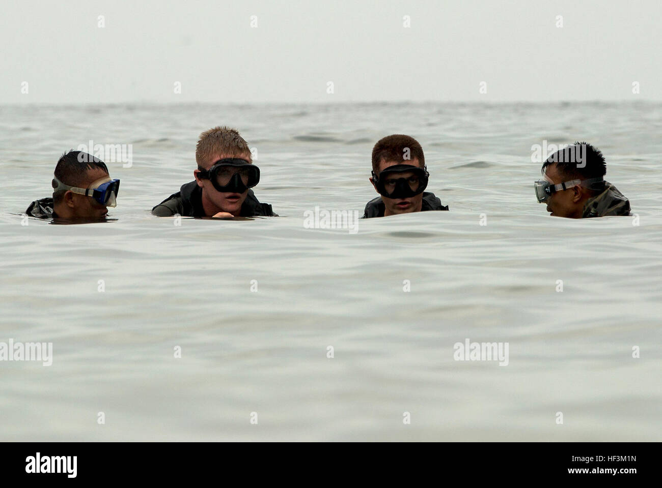 U.S. Marines with 3rd Reconnaissance Battalion and Philippine Marines with 64th Force ...