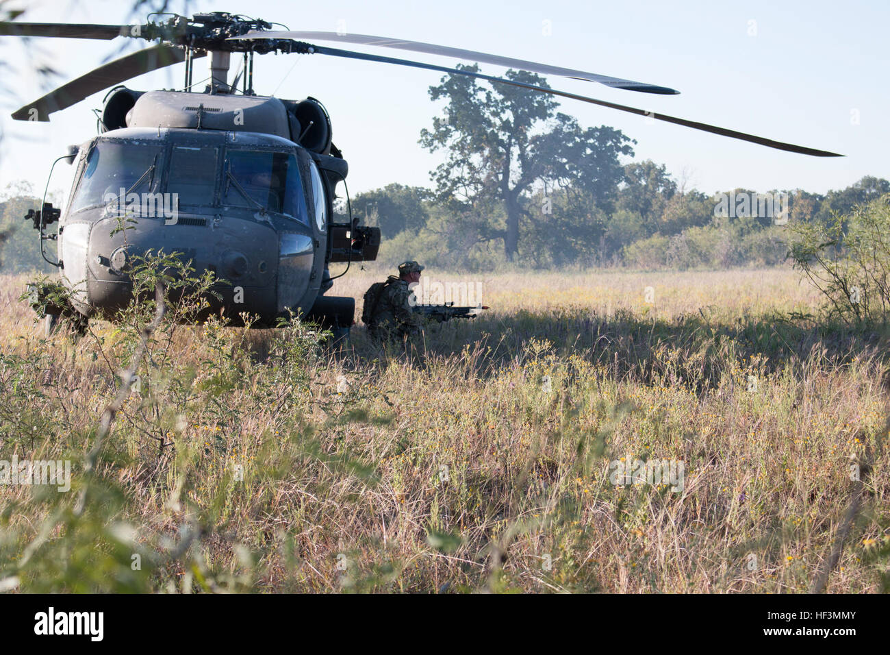 Soldiers from the California Army National Guard 40th Combat Aviation ...