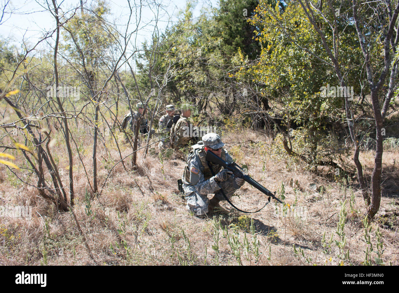 Soldiers from the California Army National Guard 40th Combat Aviation ...