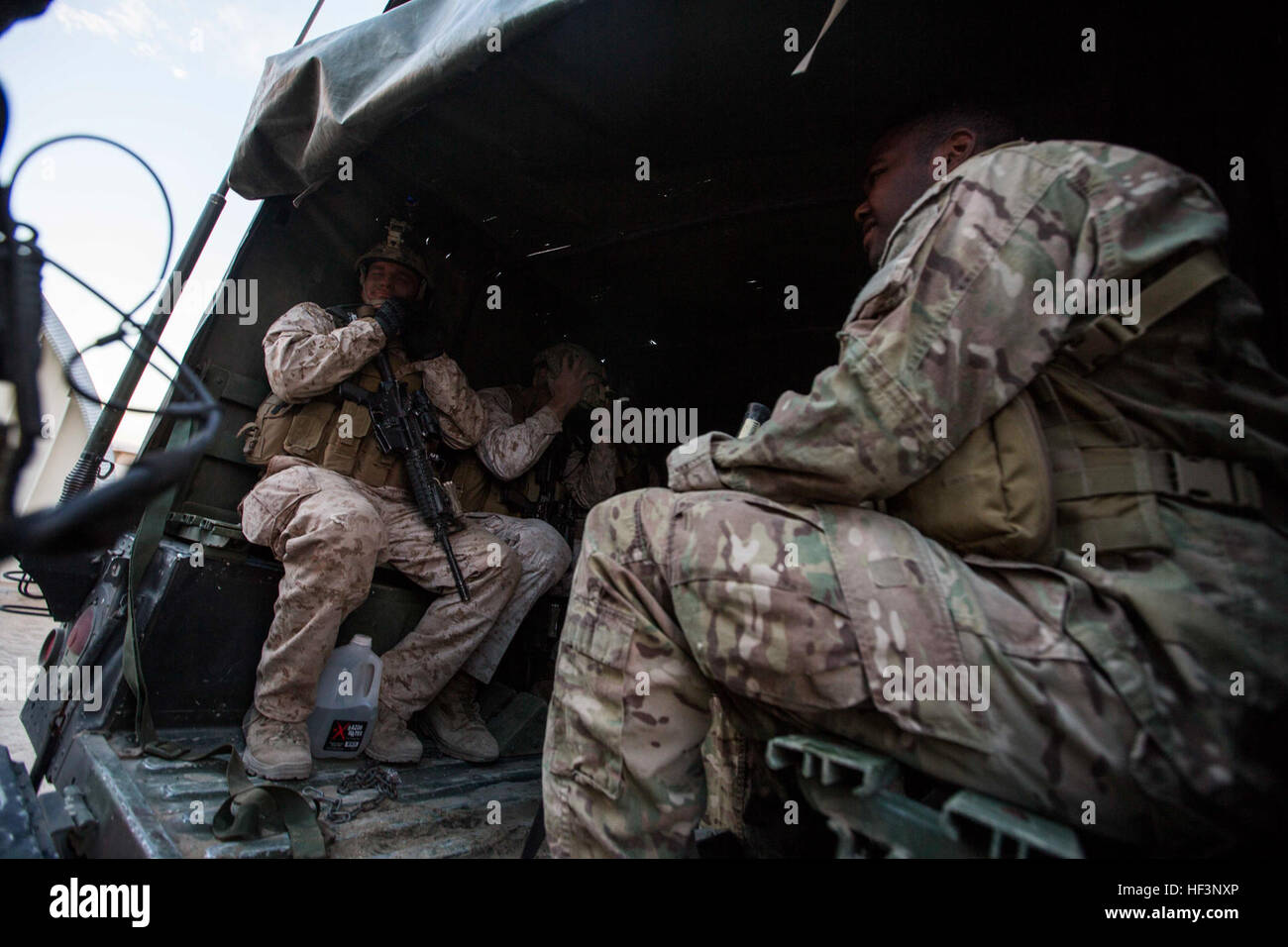U.S. Marines with 1st Reconnaisance Battalion, 1st Marine Division ...