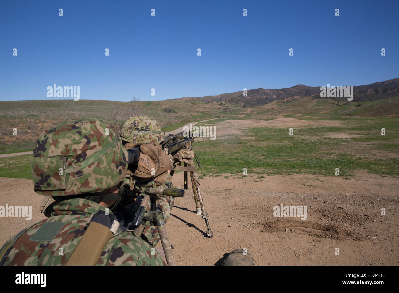 Military sniper spotter hi-res stock photography and images - Alamy