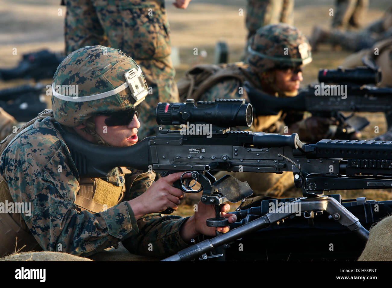 U.S. Marines with Black Sea Rotational Force fire M240B light machine ...