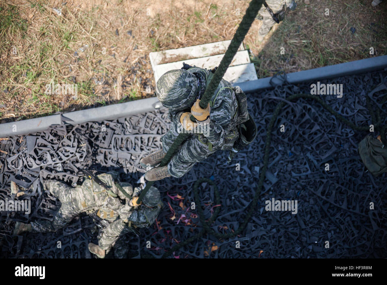 Republic of Korea Marines practice fast rope techniques during Cobra ...