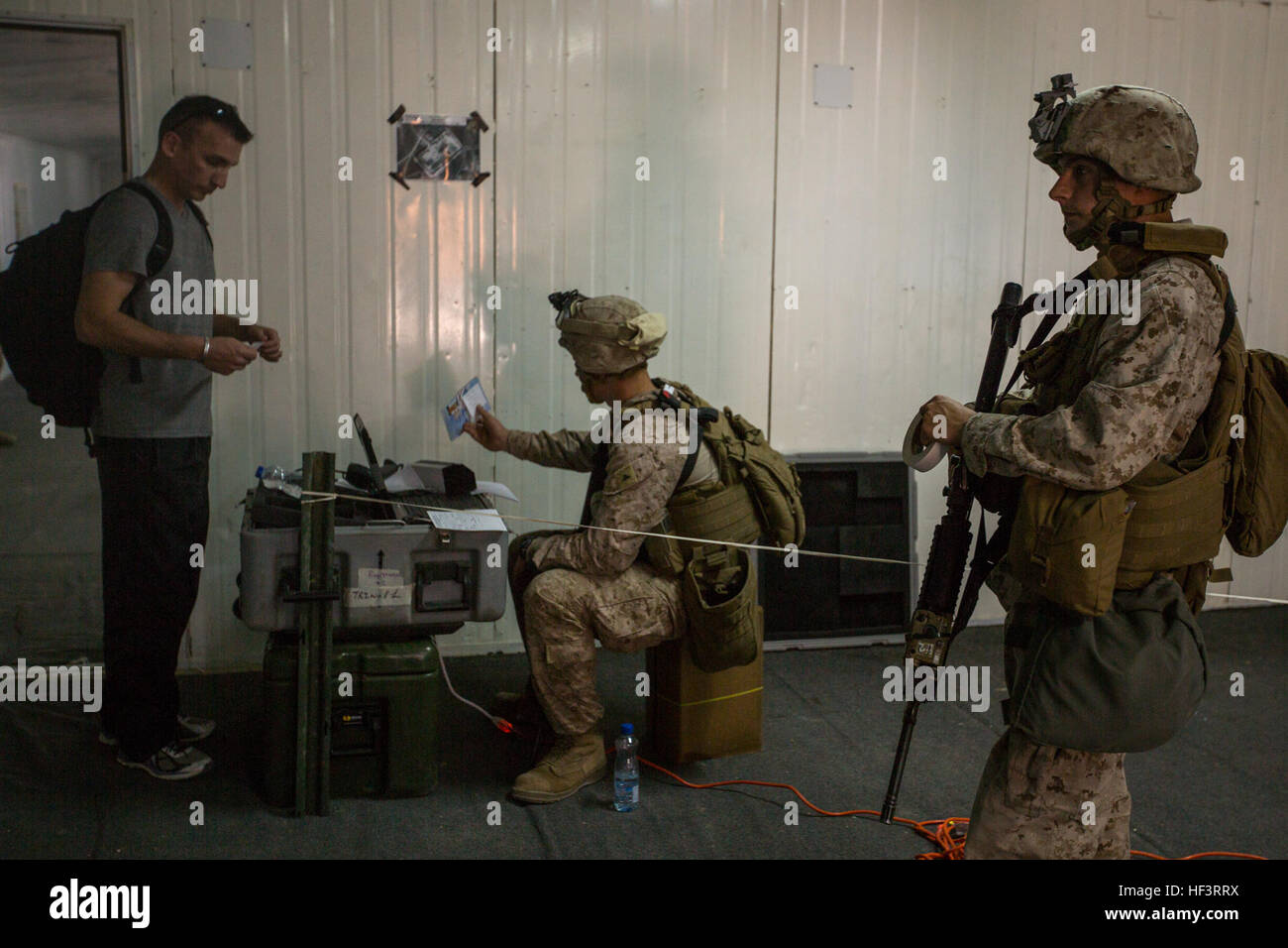 Task force 51 5th meb hi-res stock photography and images - Alamy