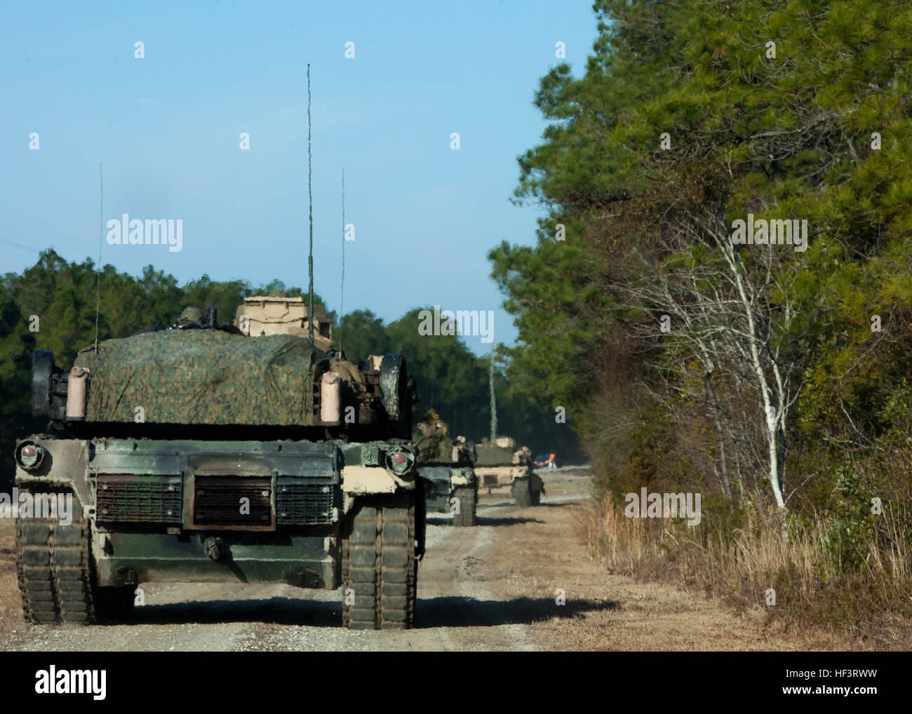 U.S. Marines with 2d Tank Battalion, 2d Marine Division (2D MARDIV ...