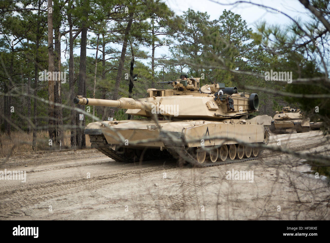U.S. Marines with 2d Tank Battalion, 2d Marine Division (2D MARDIV ...