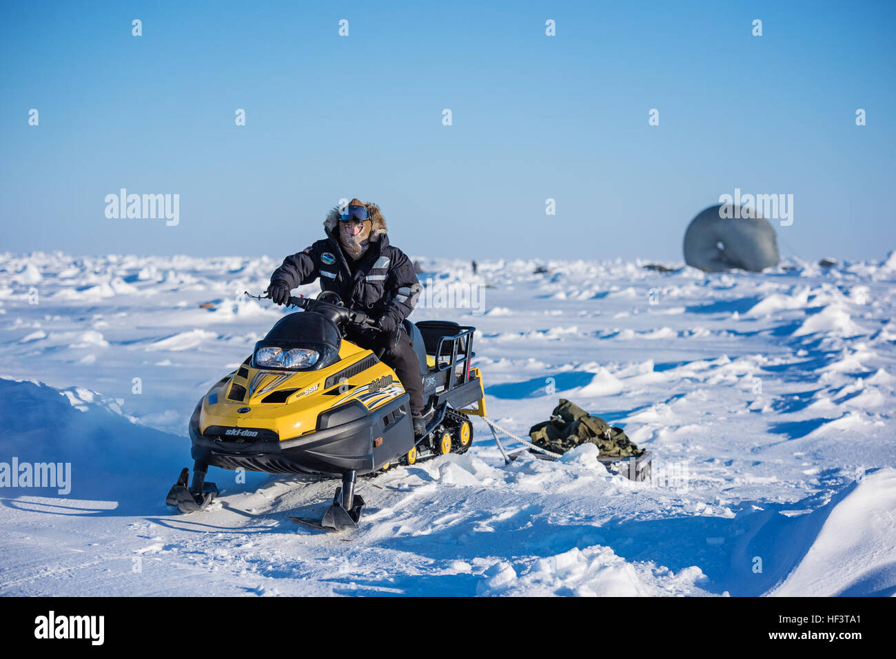 Members of the U.S. Navy, the Arctic Submarine Laboratory, the Alaska ...