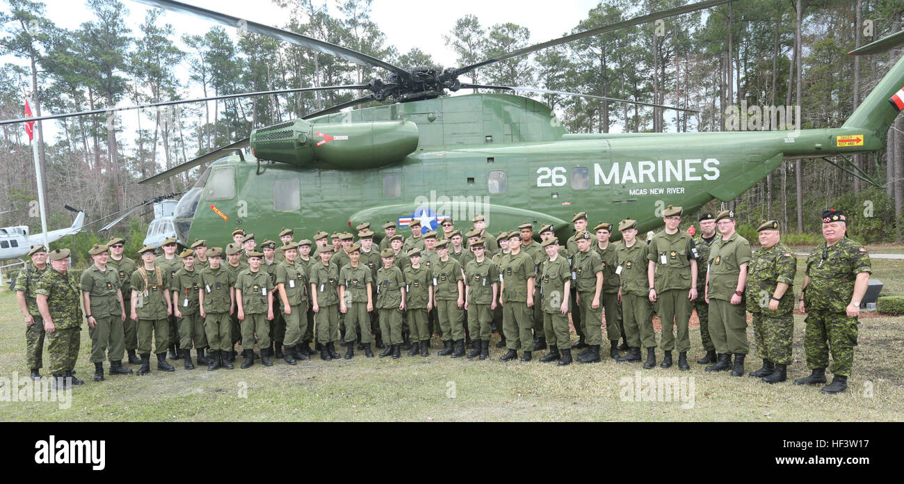 Cadets with The Argyll & Sutherland Highlanders of Canada, 2347 ...