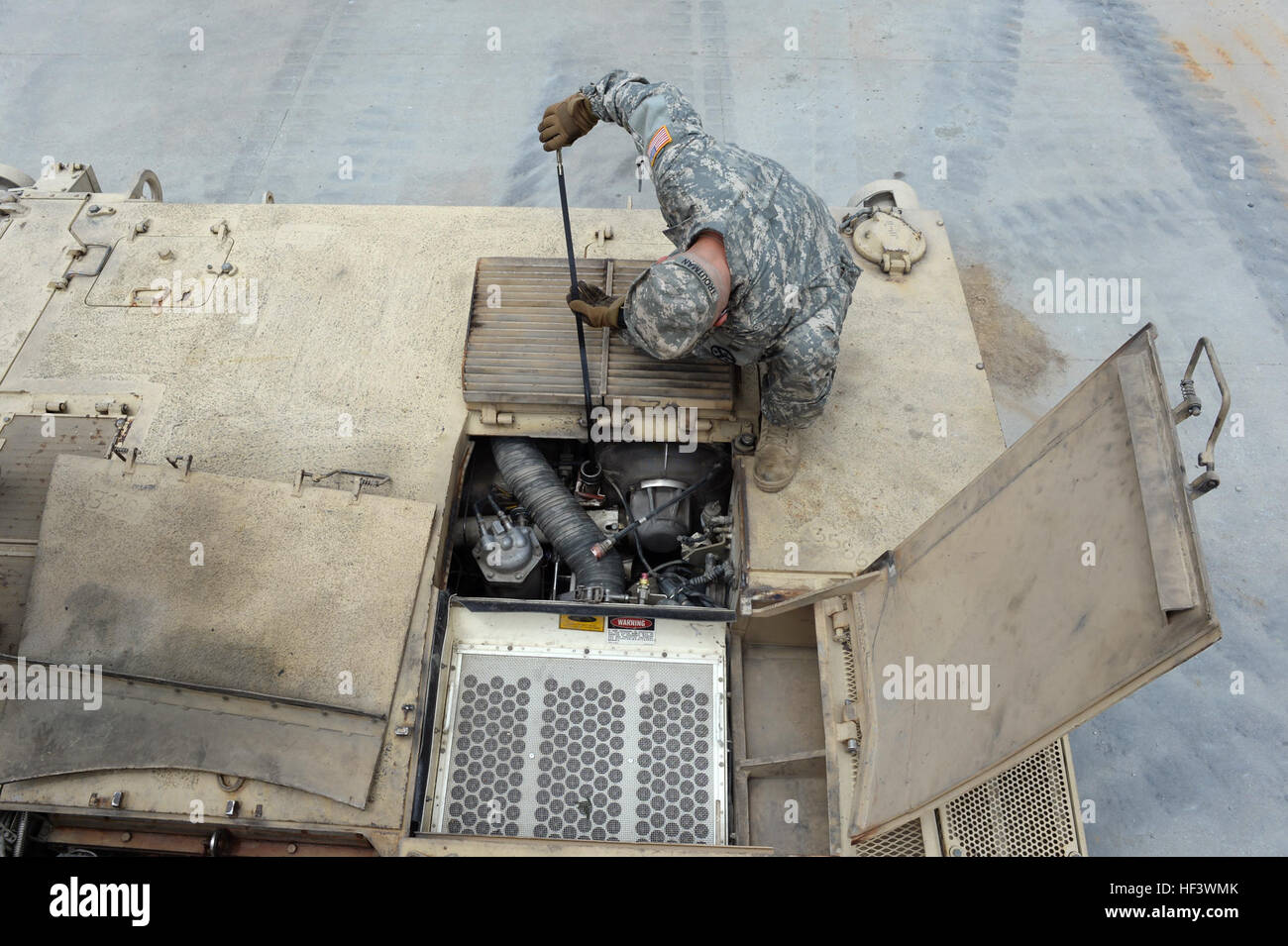 M1 tank engine hi-res stock photography and images - Alamy