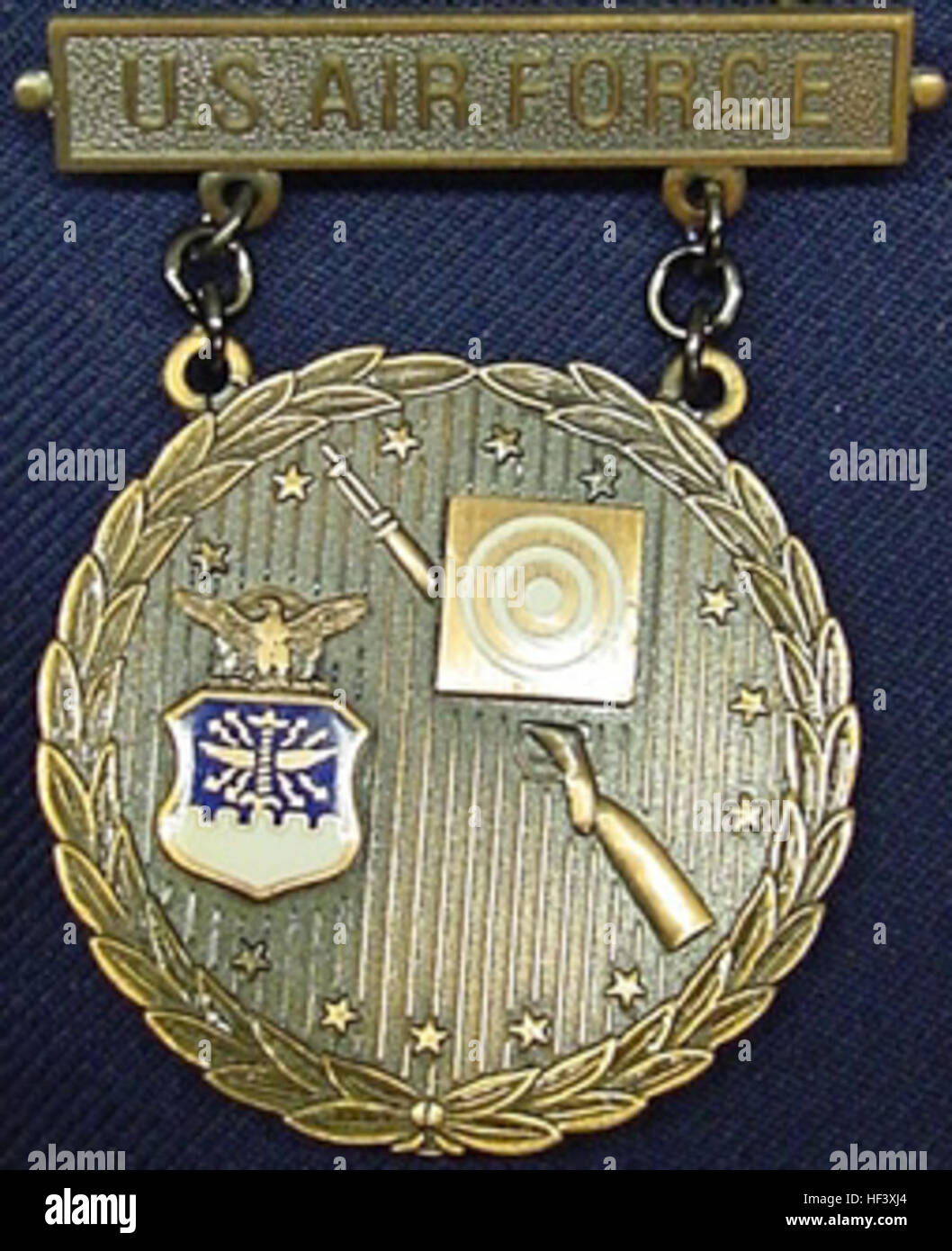 USAF Bronze EIC Rifle Badge with Wreath Stock Photo - Alamy