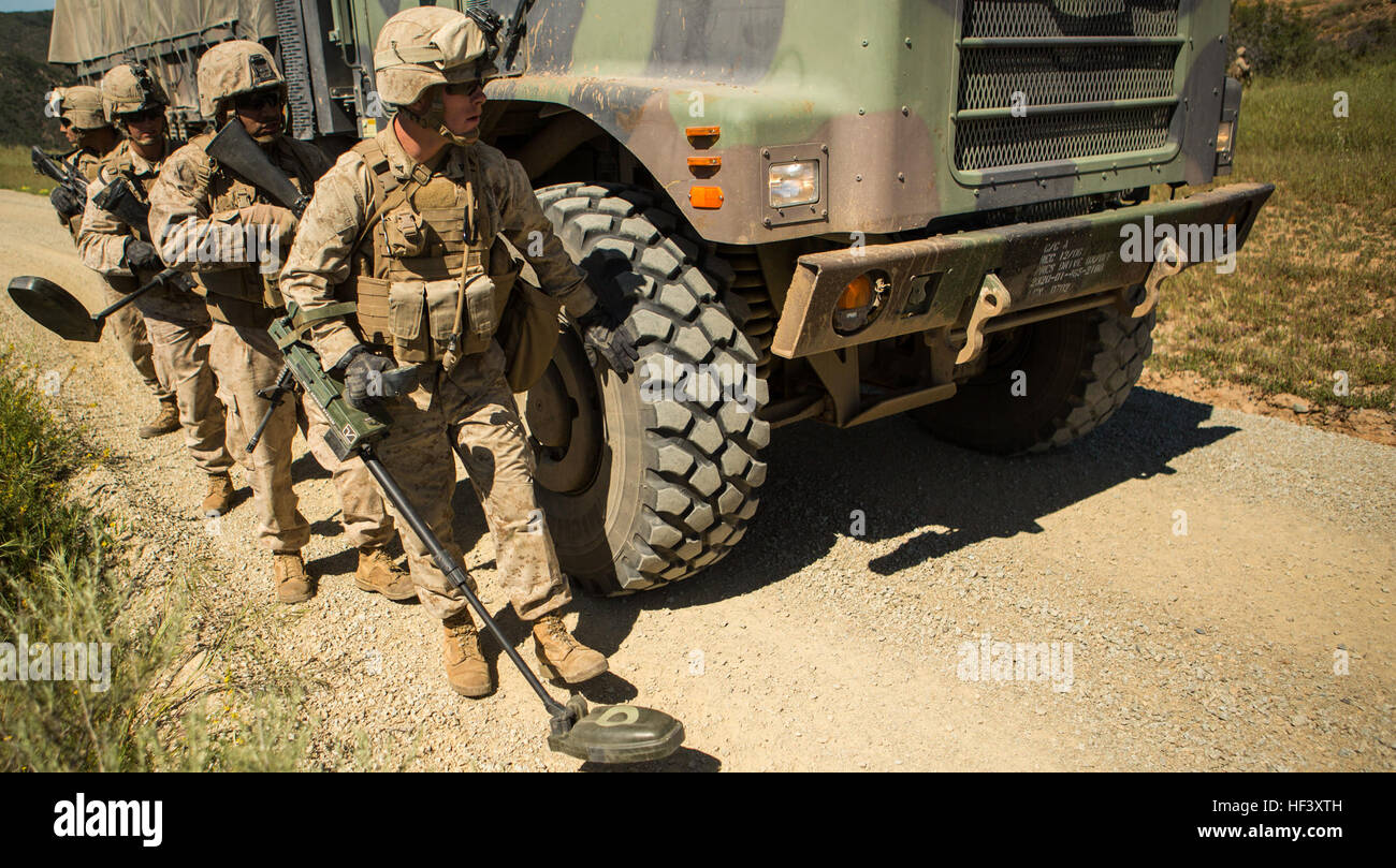 MARINE CORPS BASE CAMP PENDLETON, Calif. – Marines from 7th Engineer ...