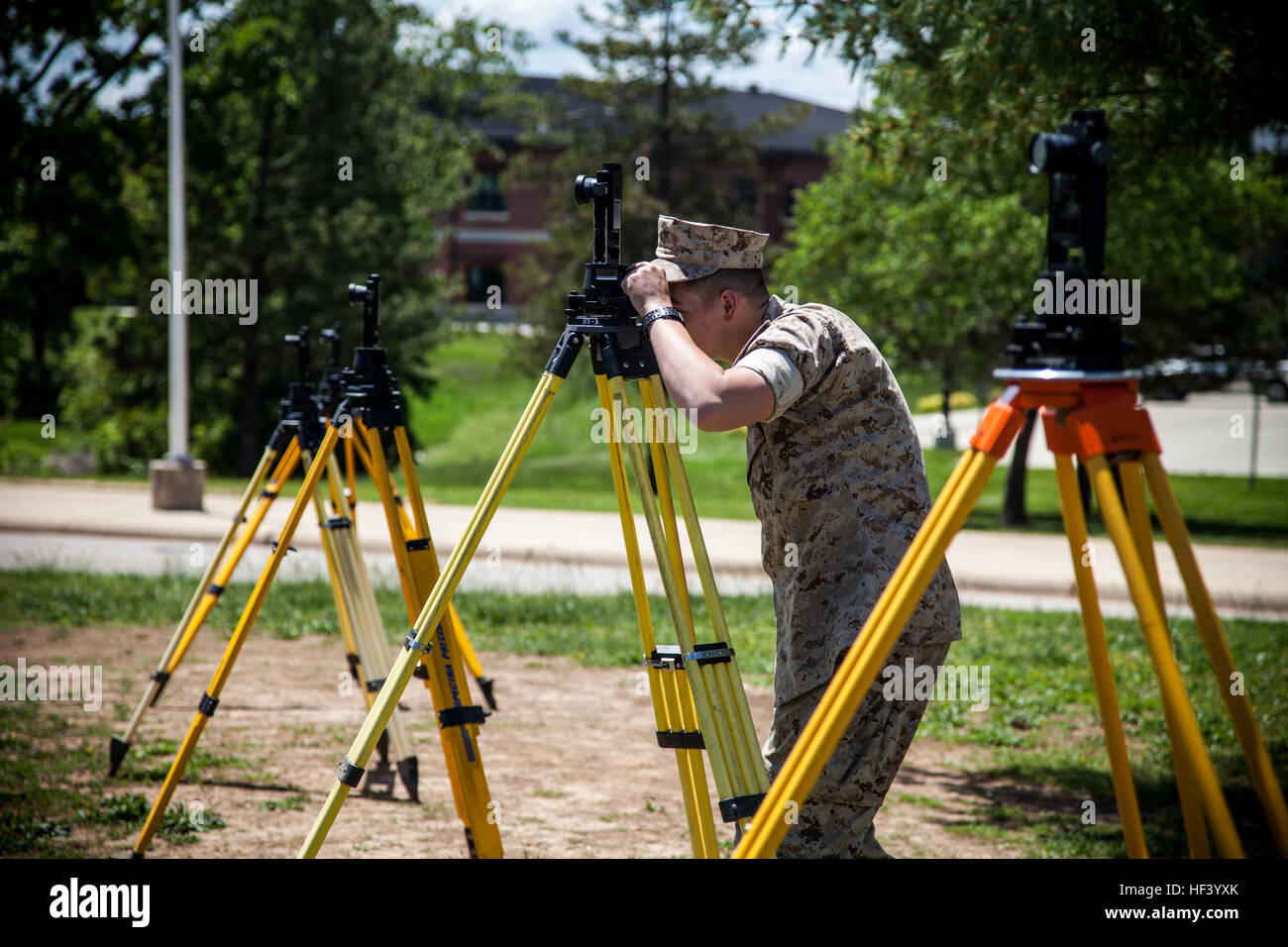 A U.S. Marine assigned to Engineer Equipment Instruction Company (EEIC ...