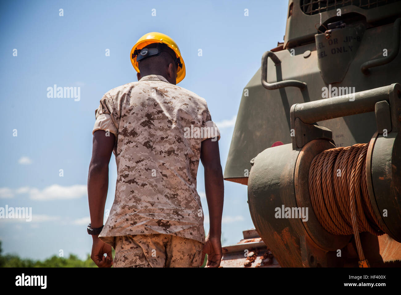 A U.S. Marine assigned to Engineer Equipment Instruction Company (EEIC ...