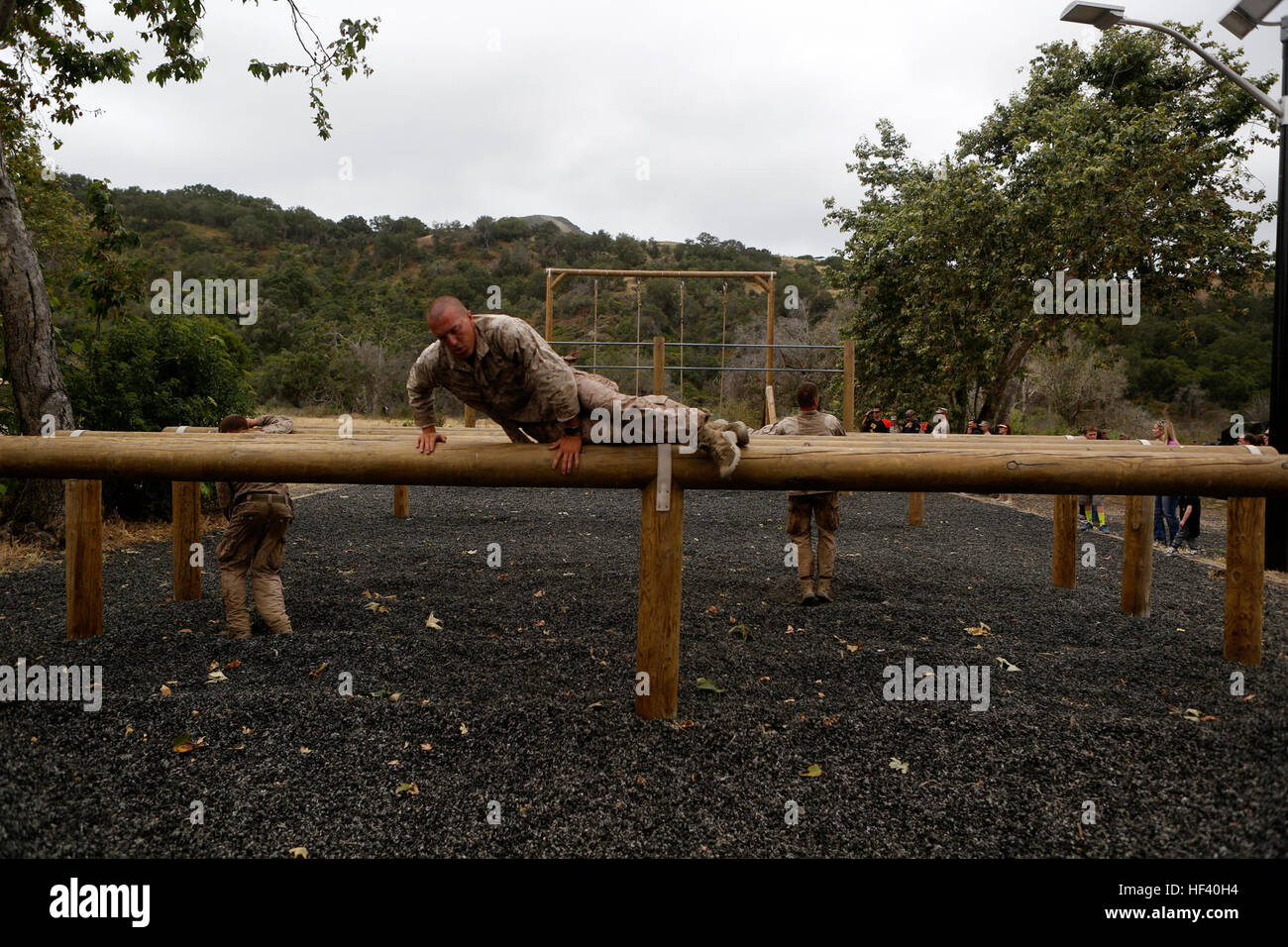 MARINE CORPS BASE CAMP PENDLETON, Calif. – Reconnaissance Marines run ...