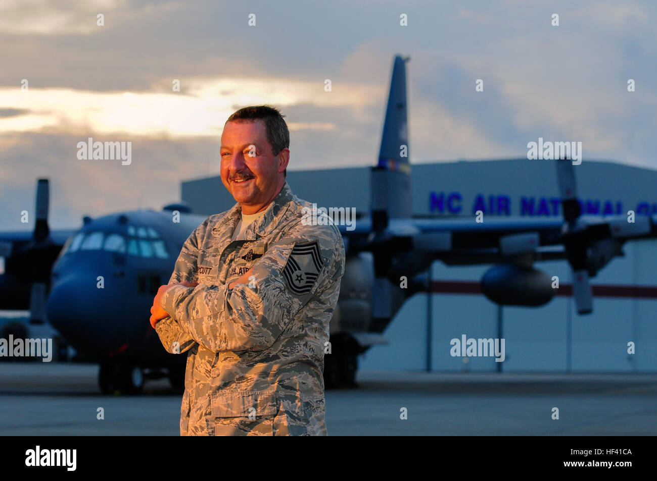 145th airlift wing commander presents the mishap free flying hou hi-res ...